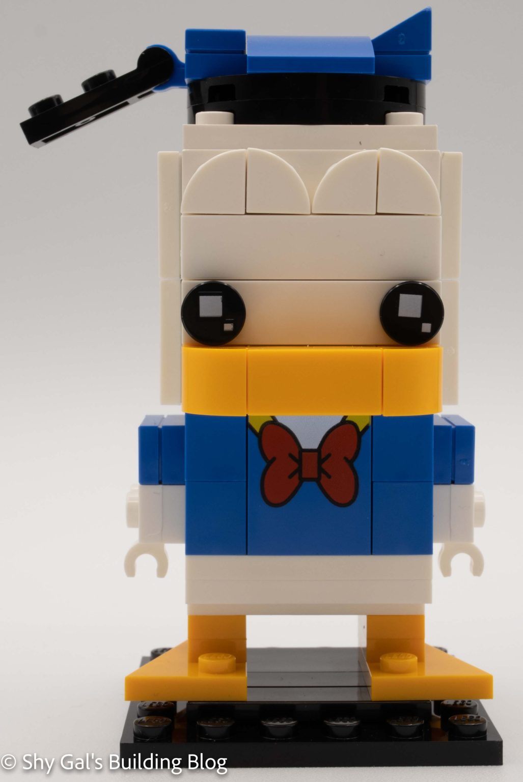 Review of LEGO Donald Duck - Shy Gal's Building Blog