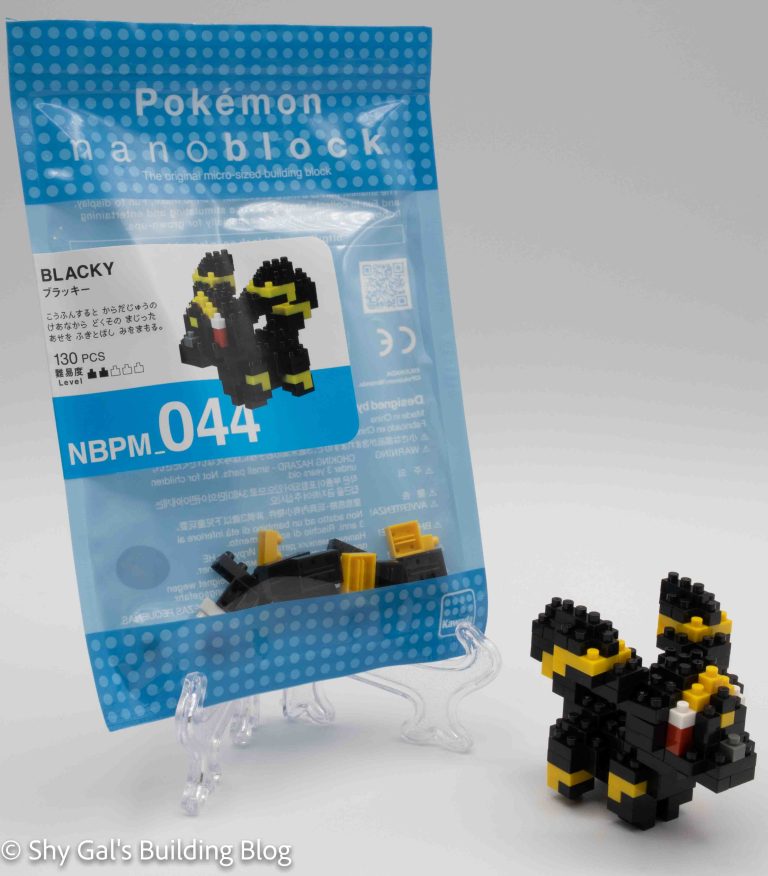 Review of nanoblock Umbreon - Shy Gal’s Building Blog