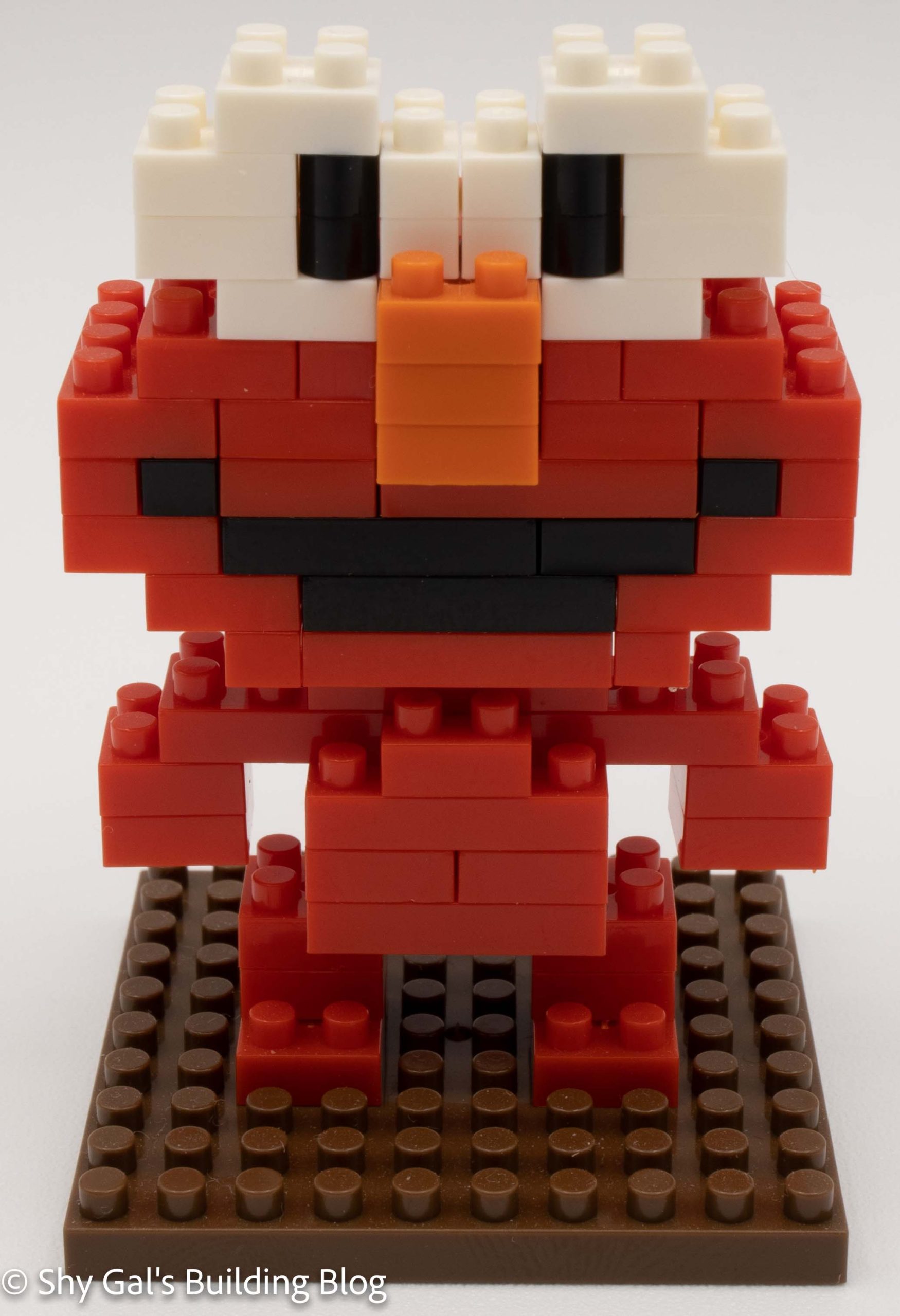 Review of nanoblock Elmo - Shy Gal's Building Blog