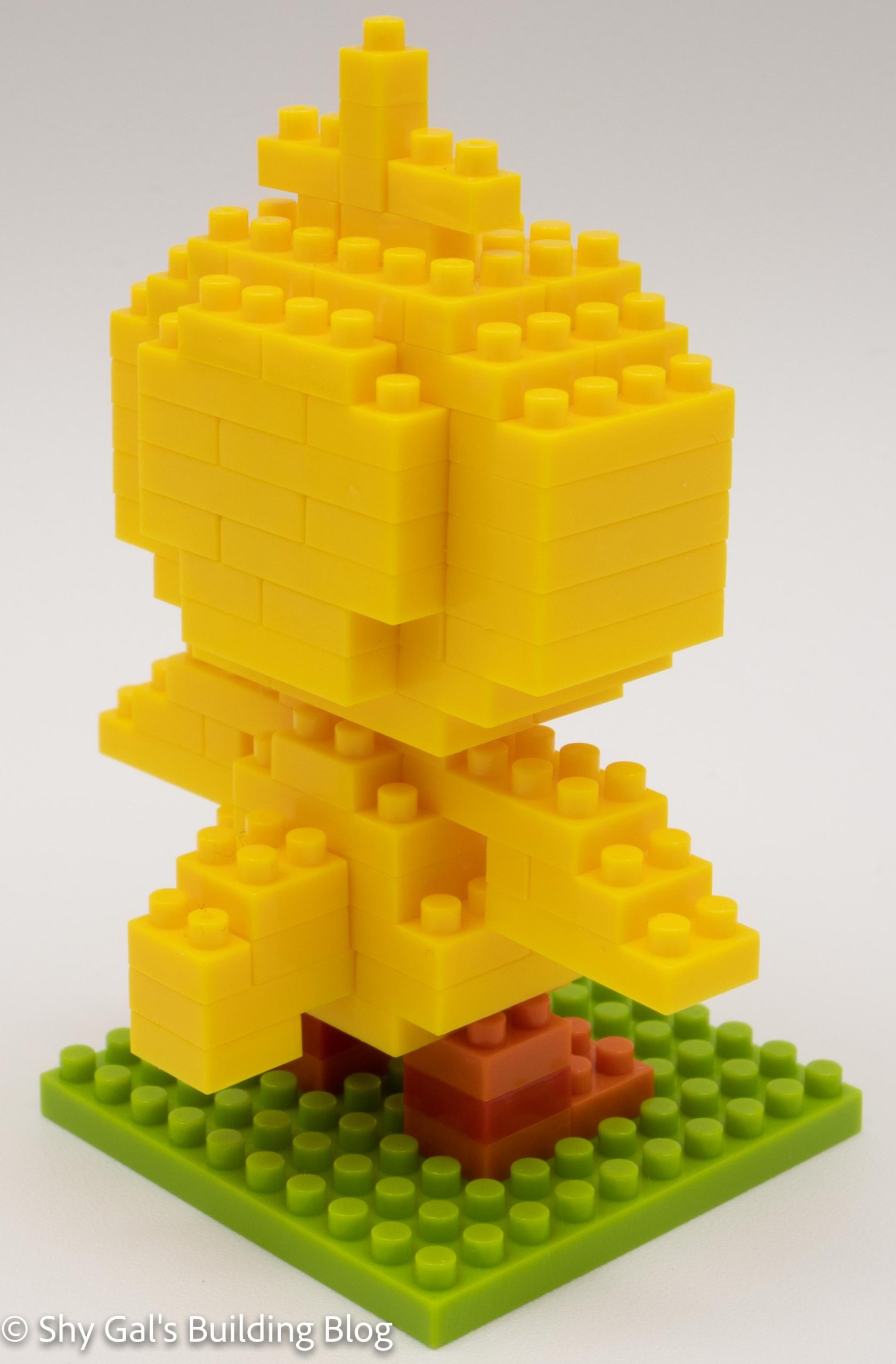 Review of nanoblock Big Bird - Shy Gal's Building Blog