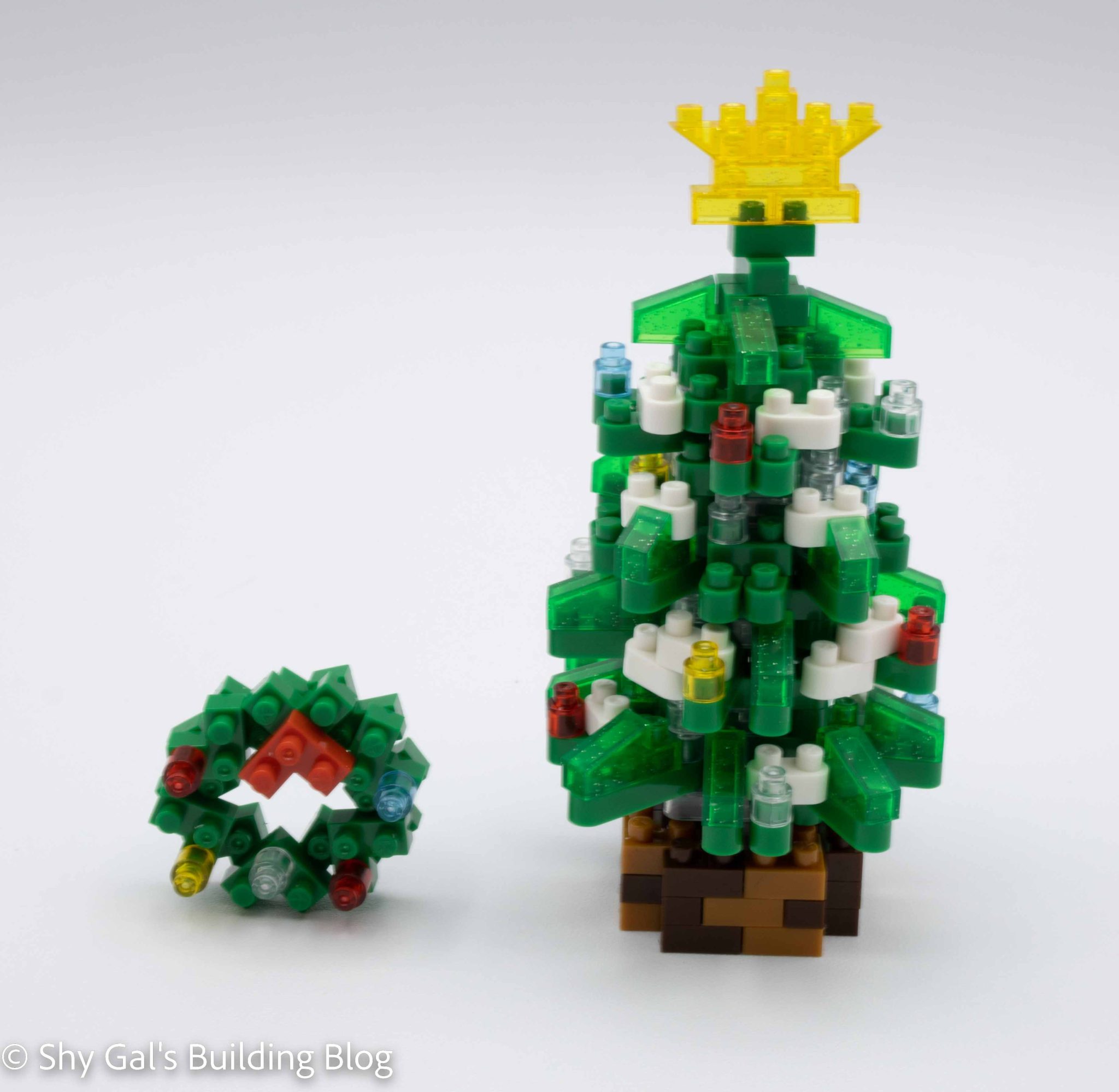Review of nanoblock 2022 Christmas Tree - Shy Gal’s Building Blog