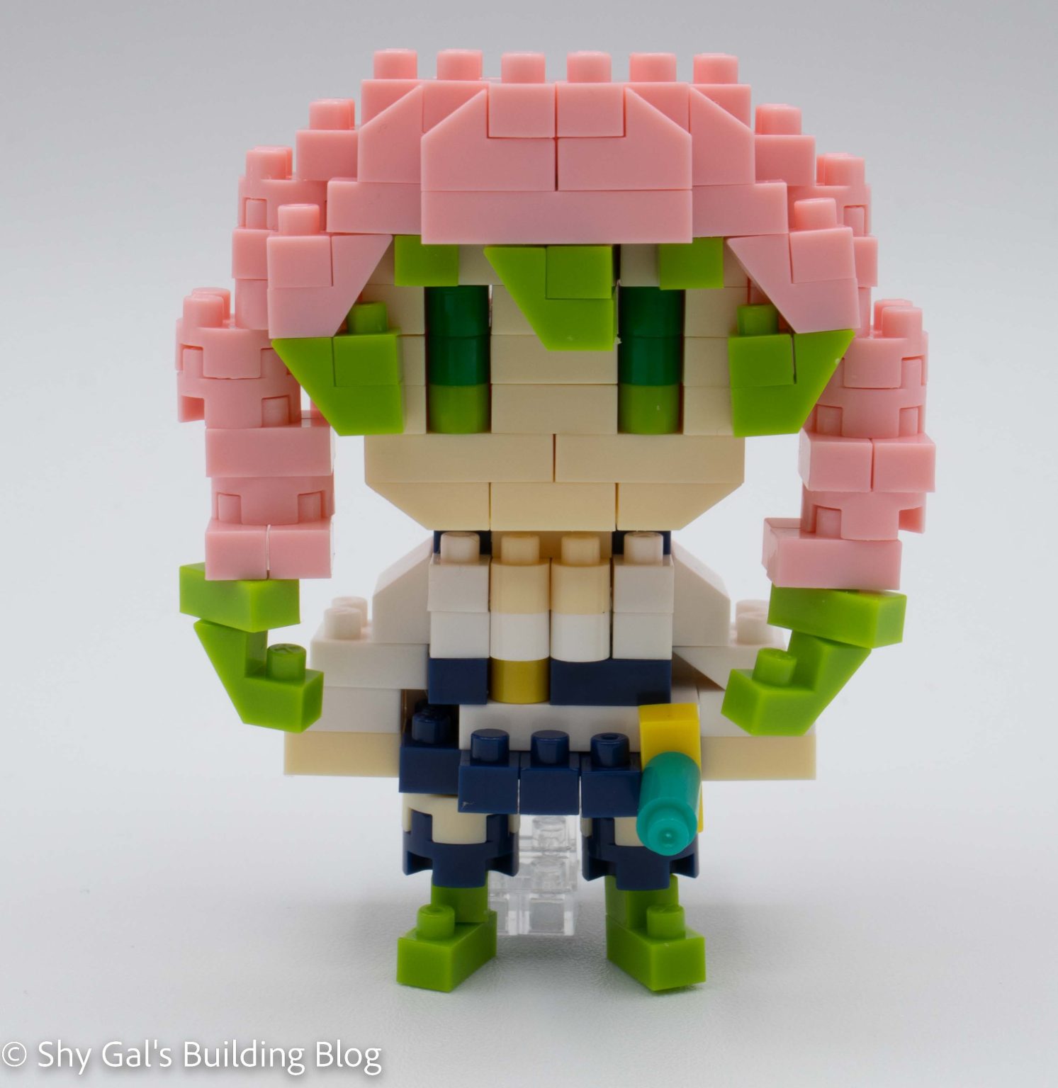 Review of nanoblock Mitsuri Kanroji - Shy Gal's Building Blog