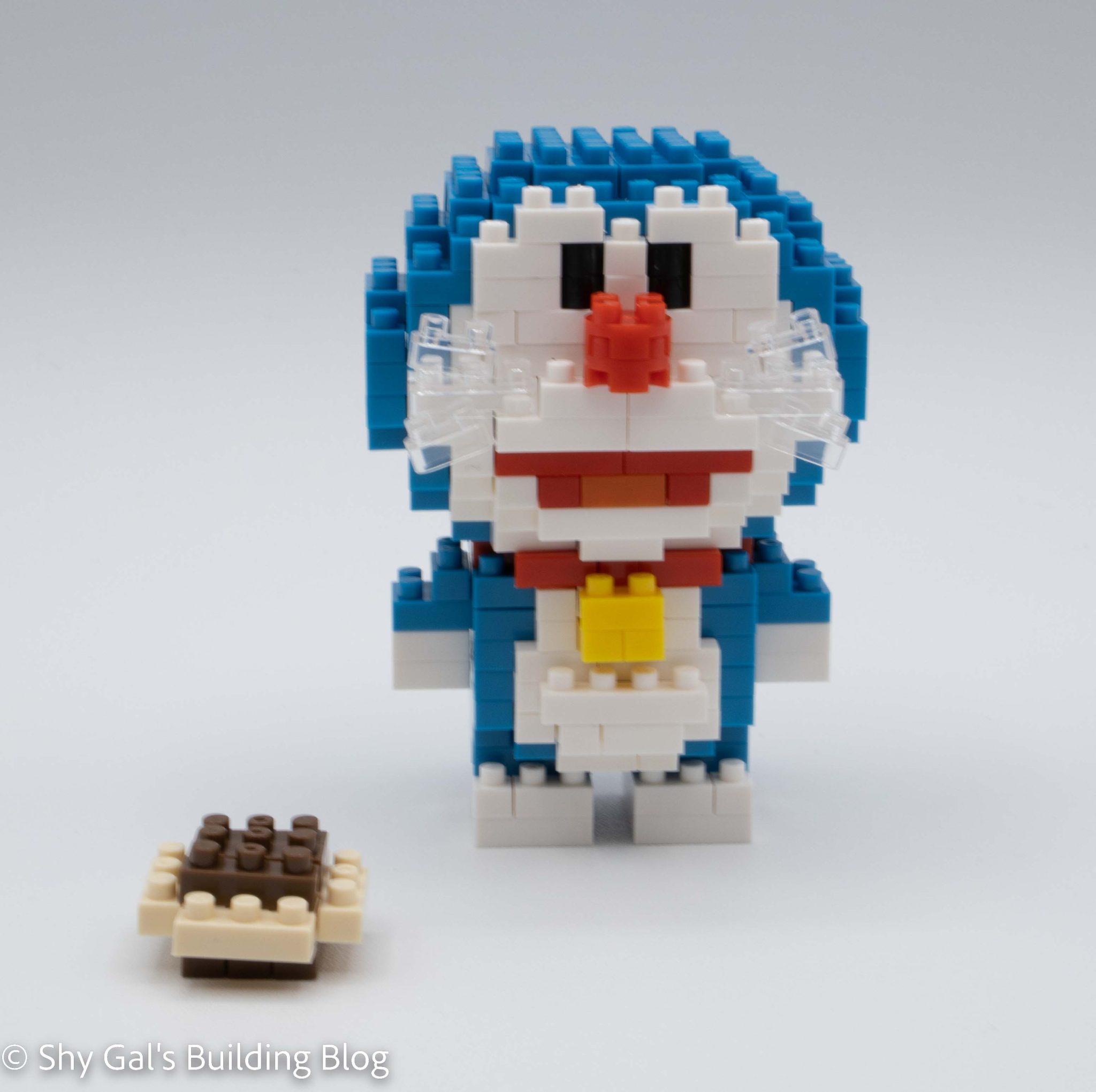 Review nanoblock Standing Doraemon - Shy Gal's Building Blog