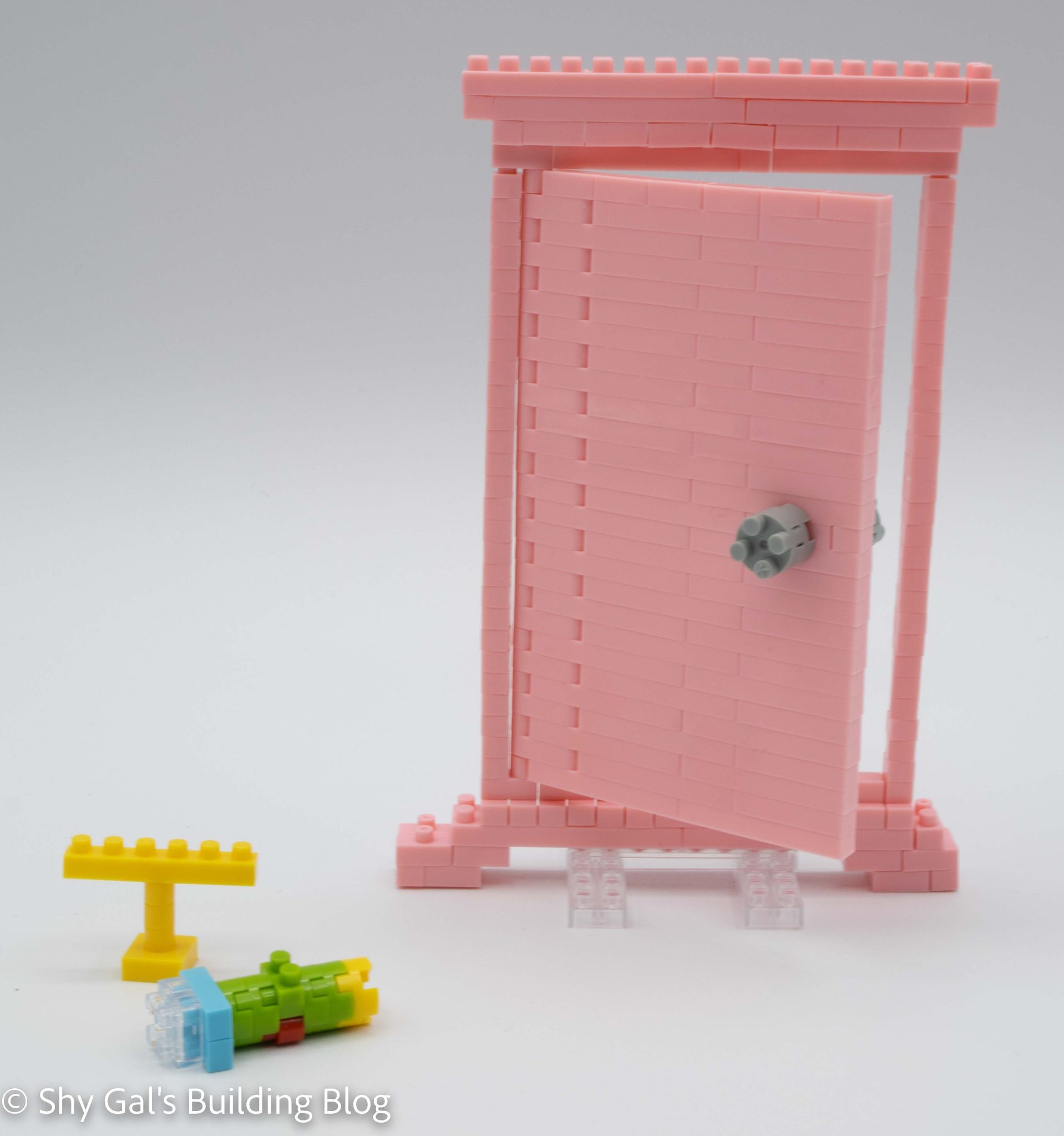 Review of nanoblock Dokodemo Door - Shy Gal's Building Blog