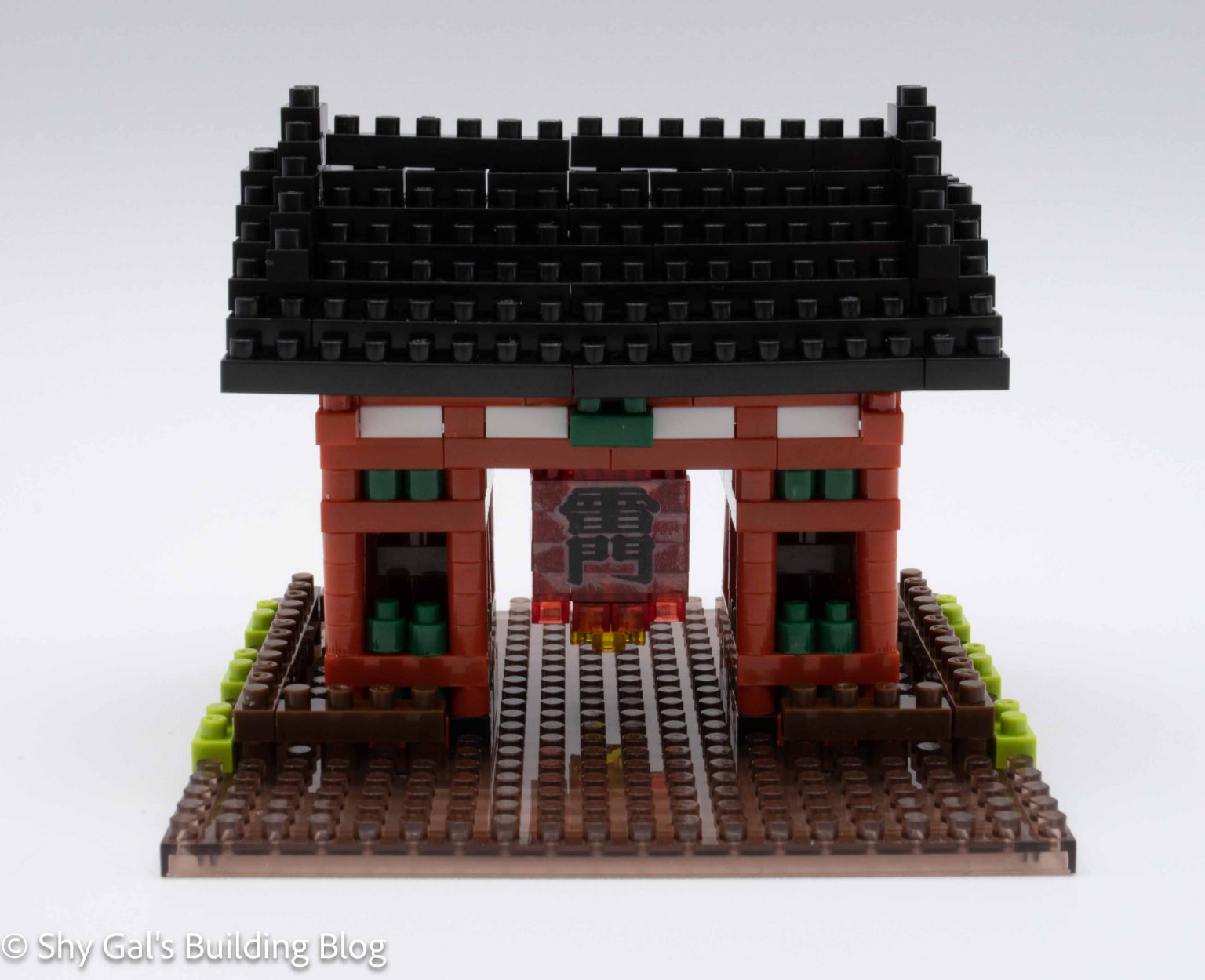 Review of nanoblock Kaminarimon NBH_115 - Shy Gal's Building Blog