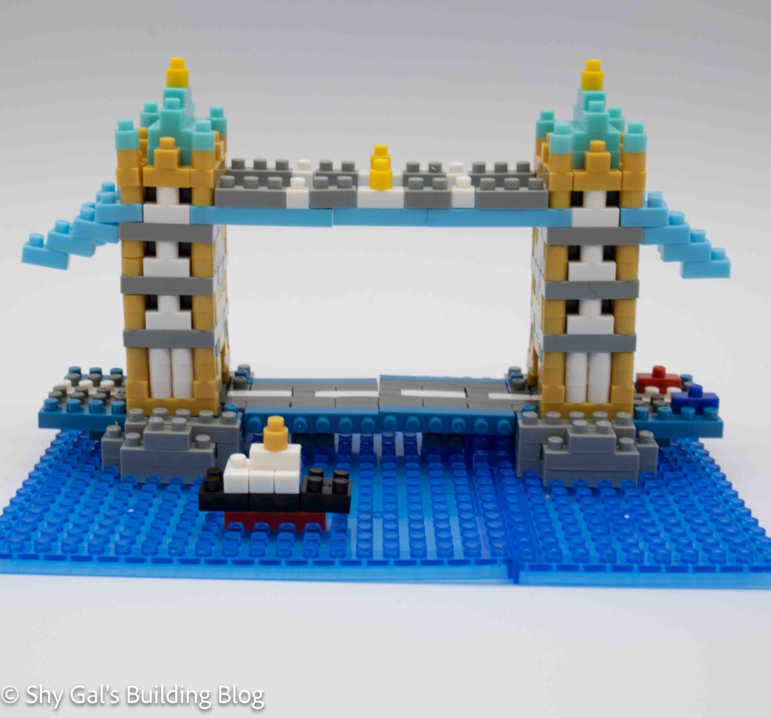 Review of nanoblock Tower Bridge - Shy Gal's Building Blog
