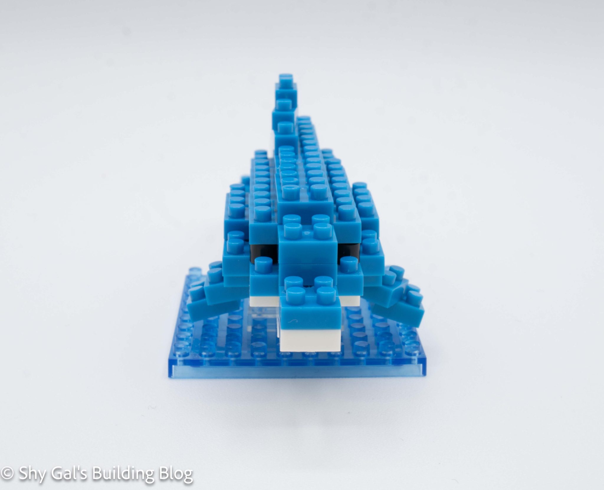 Review nanoblock Bottlenose Dolphin - Shy Gal’s Building Blog