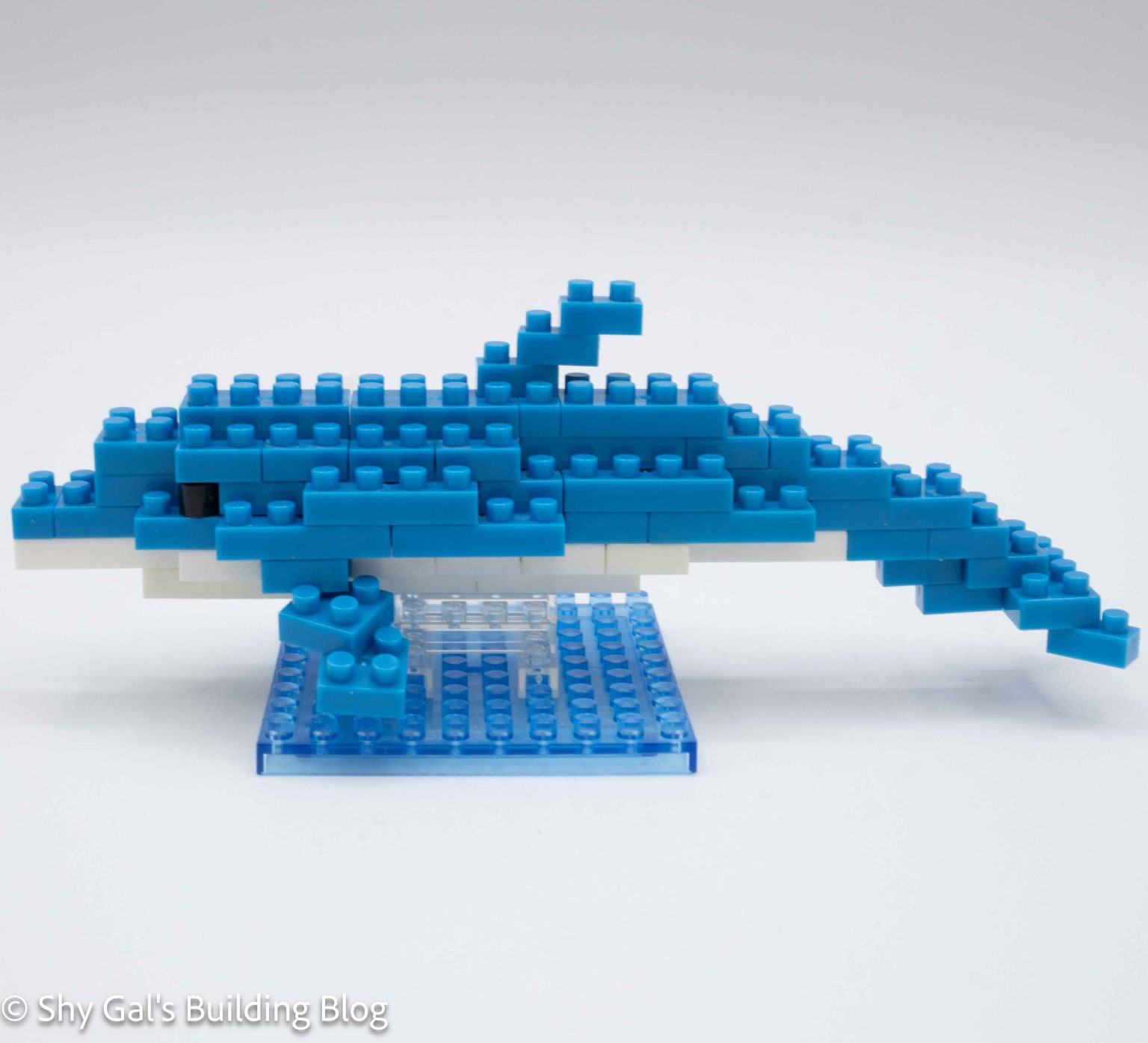 Review nanoblock Bottlenose Dolphin - Shy Gal’s Building Blog