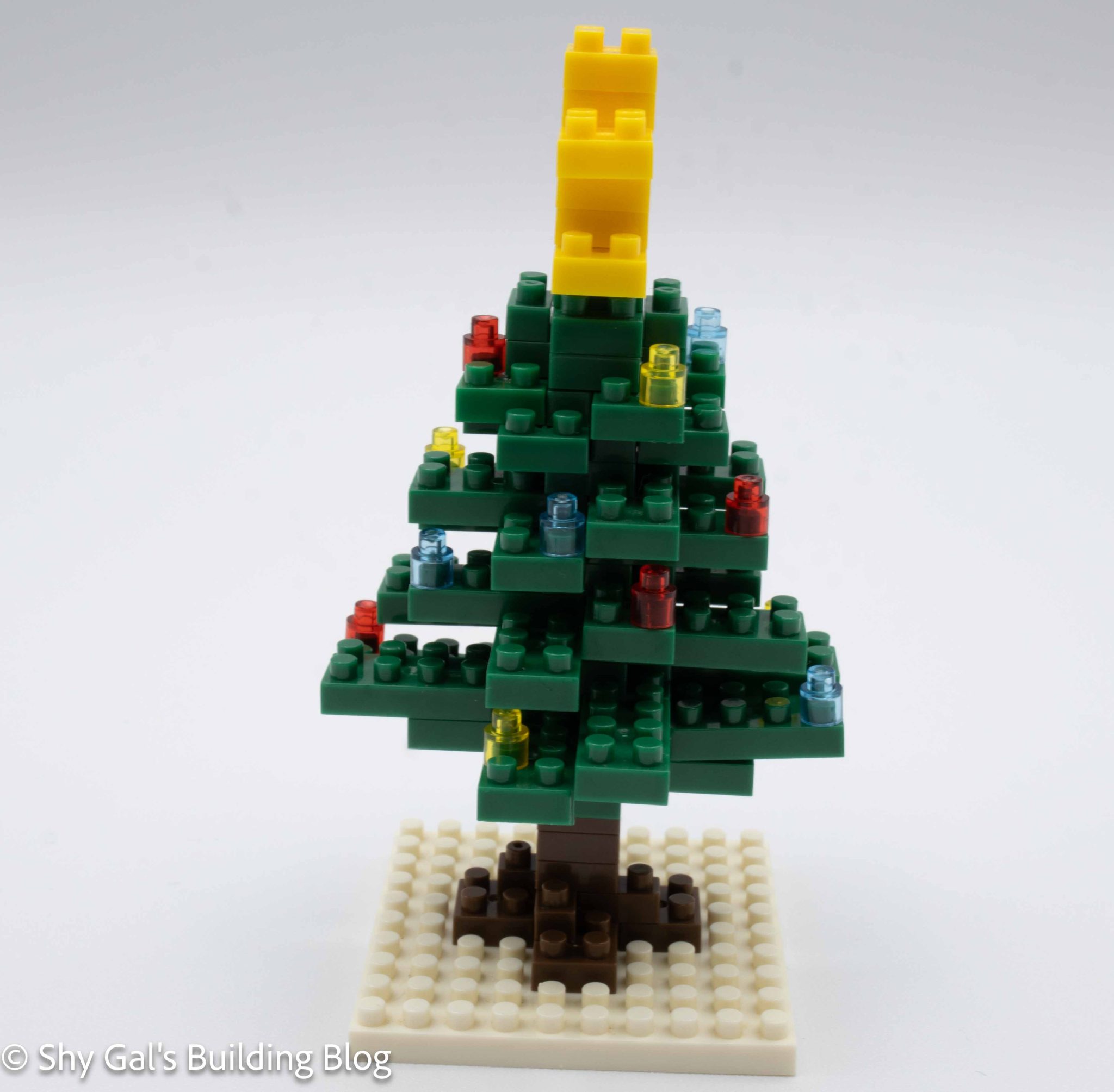 Review of nanoblock X’mas Tree - Shy Gal’s Building Blog
