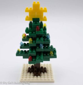 Review of nanoblock X’mas Tree - Shy Gal’s Building Blog