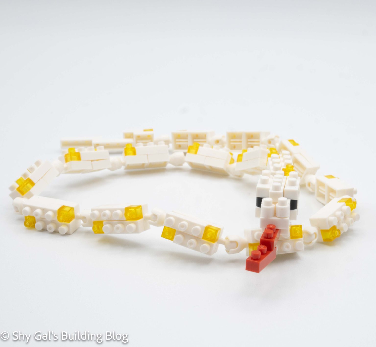 Review of nanoblock White Snake - Shy Gal's Building Blog