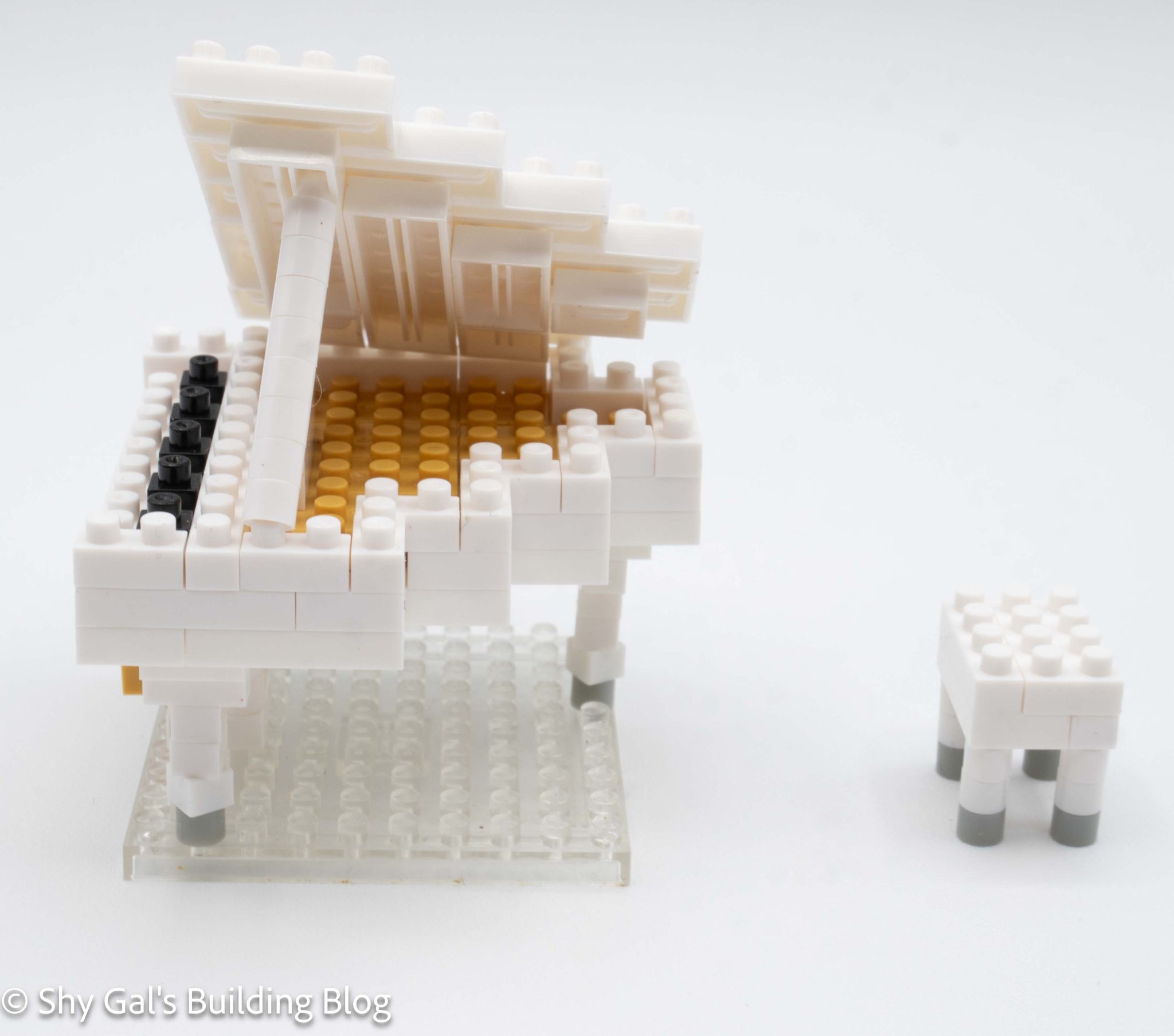 Review nanoblock Grand Piano White - Shy Gal’s Building Blog