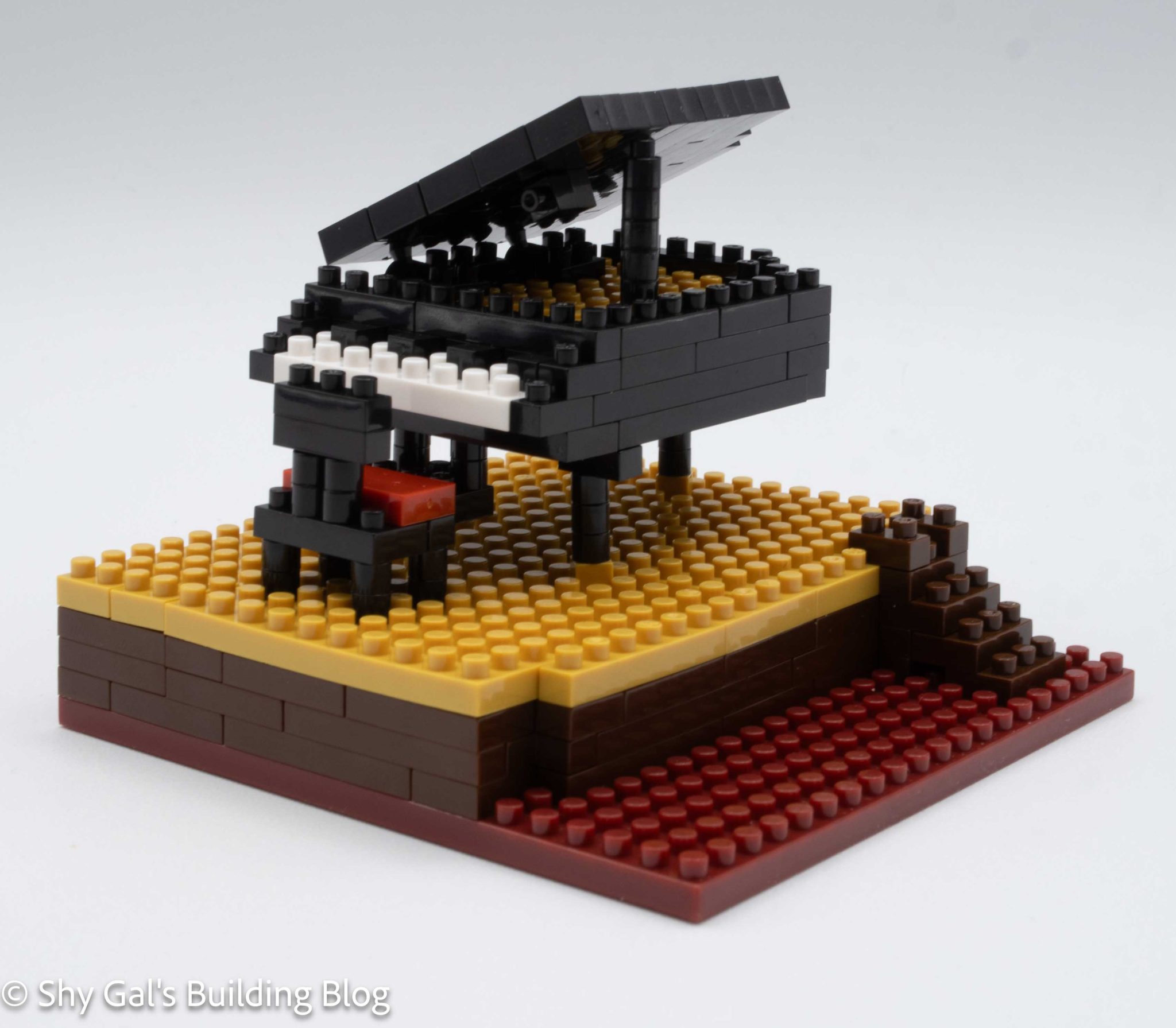 Review of nanoblock Piano NBH_167 - Shy Gal's Building Blog