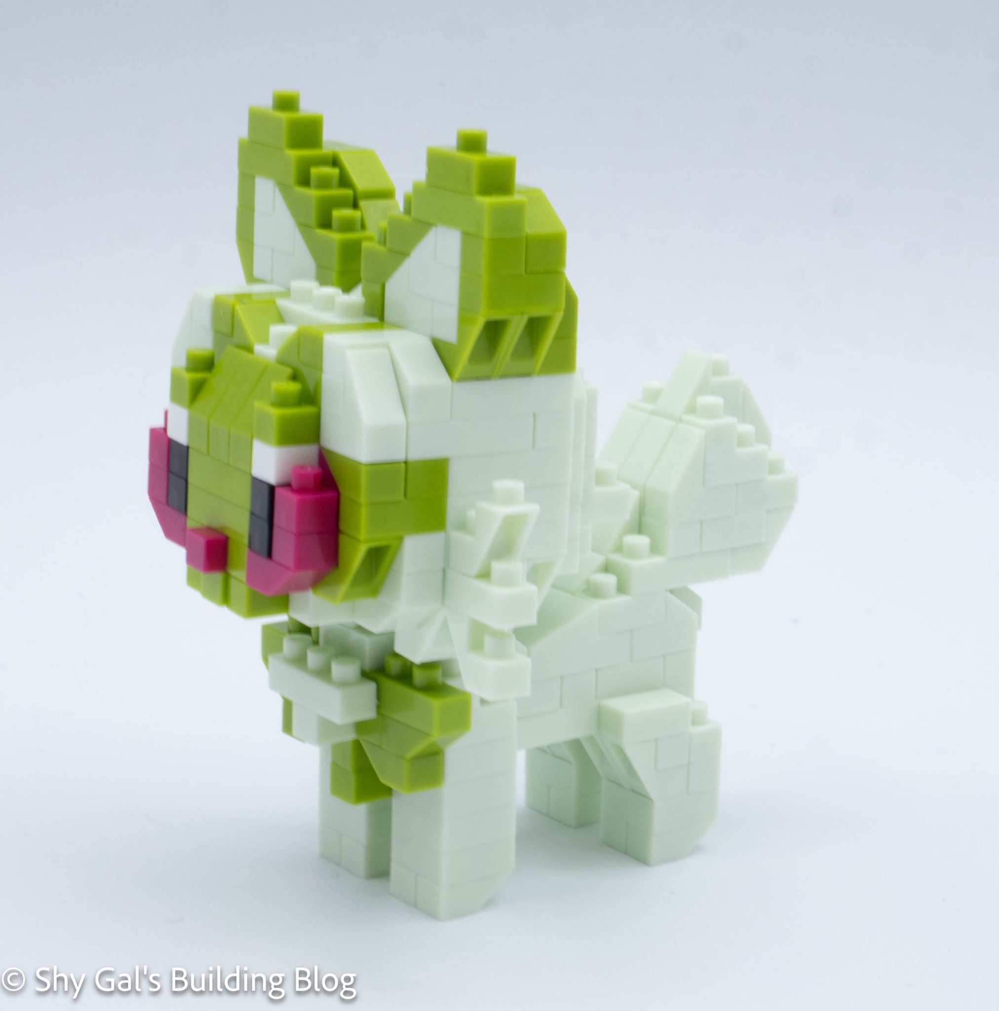 Review of nanoblock Sprigatito RS - Shy Gal’s Building Blog